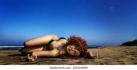 Sexy Beach Girl 3d Illustration Stock Illustration 2251143949