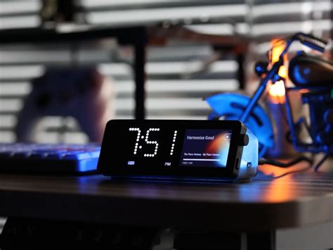 Vobot Mini Dock 7 In 1 Docking Station Has A Smart Display