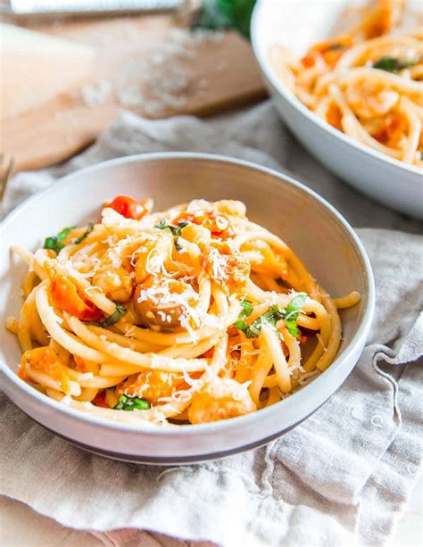 Garlic Shrimp Bucatini Pasta Easy Bucatini Recipe With Shrimp