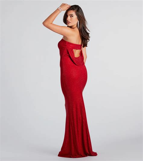 Elegant Red Evening Gowns And Windsor