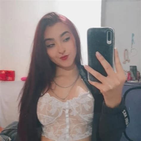 Laraarusso Threads Say More