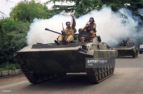 ქართველი მებრძოლები აფხაზეთში ქაქუცა ჩოლოყაშვილის სახელობის ბატალიონი ვიდეო Gmas Ge