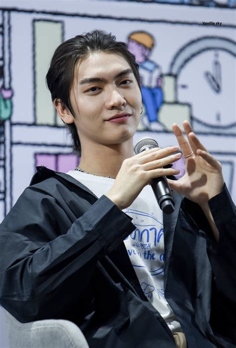 더쿠 보스노을 어 얘들 잇츠스킨 이벤트 때 선물 받은 반지하고 옴