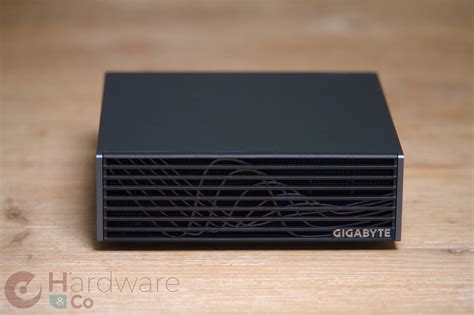 Le Gigabyte Ai Top Atom Passe En Test Dgx Spark Un Mini Pc Exotique Pour Un Maxi Prix