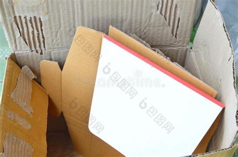 棕色纸箱波纹纹理用于背景图片 包图网企业站