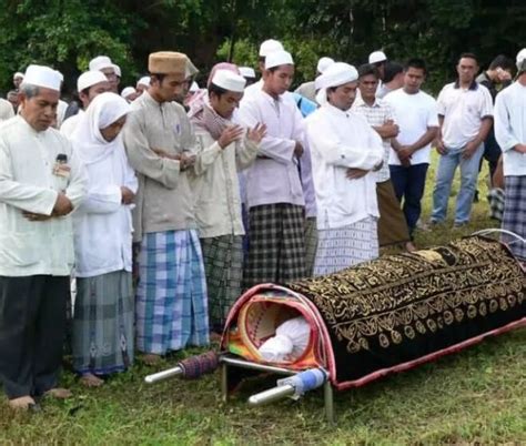 რატომ ასაფლავებენ მუსლიმები მიცვალებულებს მზის ჩასვლამდე