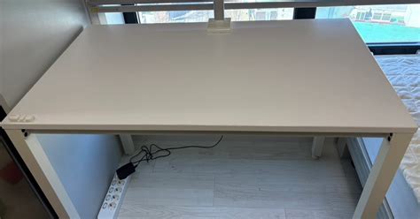 의자 필요하시면 무료견고하고 절대 안 흔들리는 화이트 흰색 1인용 넓은 책상 테이블 1000600740 부용동1가 가구인테리어 당근 중고거래