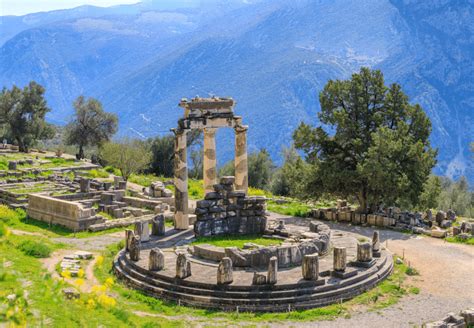 9 Must Visit Historical Attractions In Greece Cuddlynest