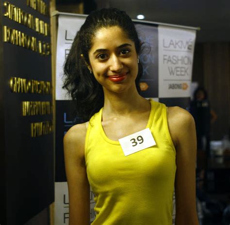 Indian Desi Beautiful Girls