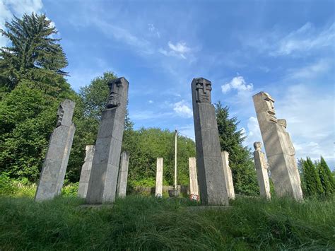 Monumentul De La Moisei Comemorează Un Masacru Din Timpul Celui De Al