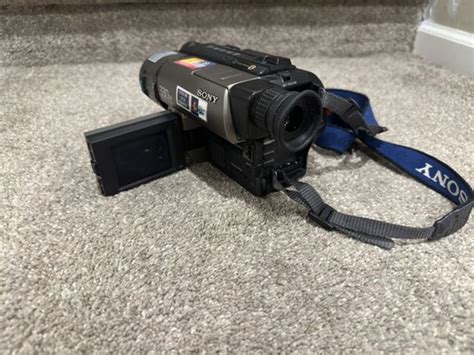 Sony Handycam Ccd Trv43 Hi 8 Analog Camcorder For Sale Online Ebay