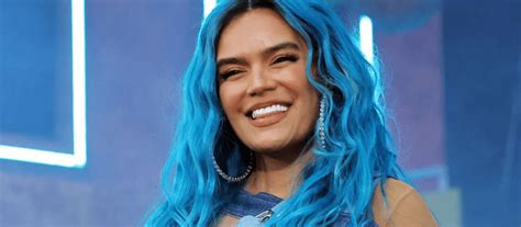 Karol G Arrasó En Premios Juventud Ella Paraguay