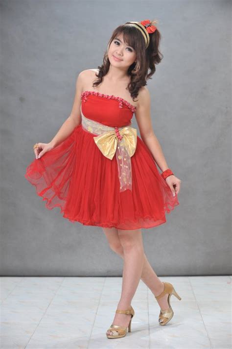 ဖက္ရွင္ပံုရိပ္ Update မ်ားအား တြင္