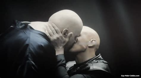 Austin Butler Shirtless And Gay Kiss In Dune Gay Male Celebs Com