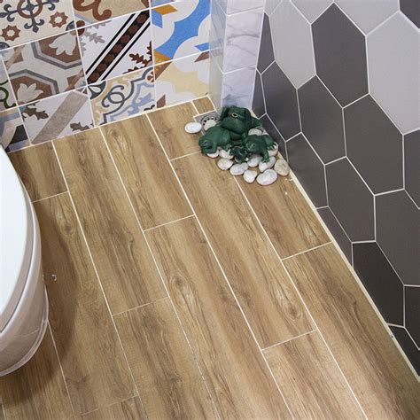 ไอเดียแมตช์สีกระเบื้องไม้กับส่วนต่างๆ ของบ้านให้เข้ากัน เดอะตรีทัช ผู้นำกระเบื้องสระว่ายน้ำ