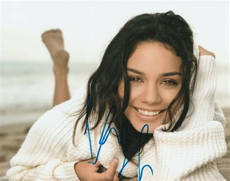 Vanessa Hudgens Signed Sexy Photo W Hologram Coa Collectible Memorabilia Autographia
