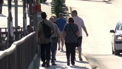 Мајката е во бегство детето во дом отворена истрага за оставенето доенче на клупа во Велес