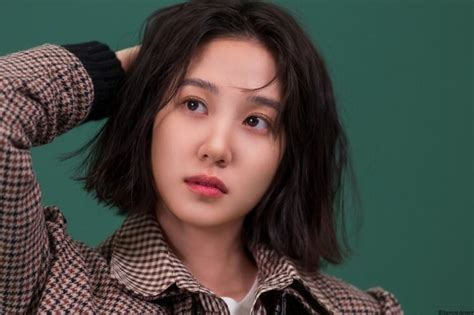 Yoon Seol Hee Eom Da Hye And Yeon Ji Ah Food Chains Telegraph