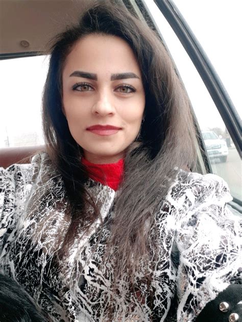 سمانه Samaneh Ahmadi On Linkedin چهارراه قصر که رسیدیم پسر سرباز که