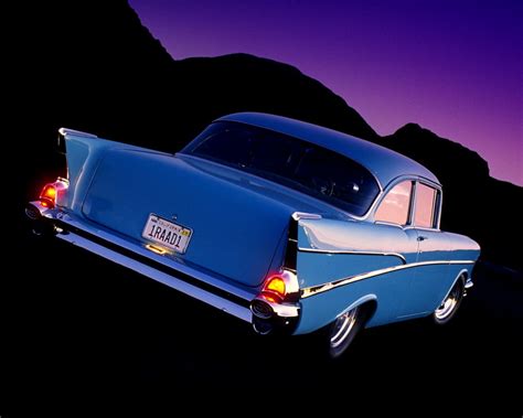 Классические обои на рабочий стол телефона