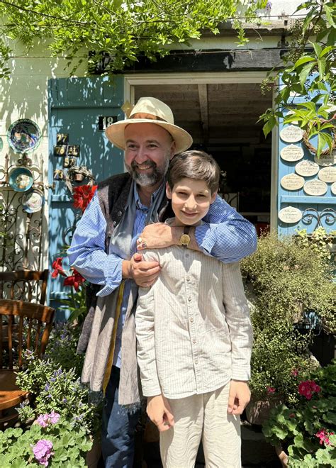 Zurab ვგიჟდები ამ სასწაულ ბიჭზე რანინა • 1tv Ge და Shavnabada • შავნაბადა პირველად