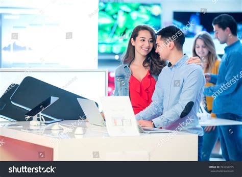 Couple Buying On Laptop Images Stock Photos Vectors Shutterstock