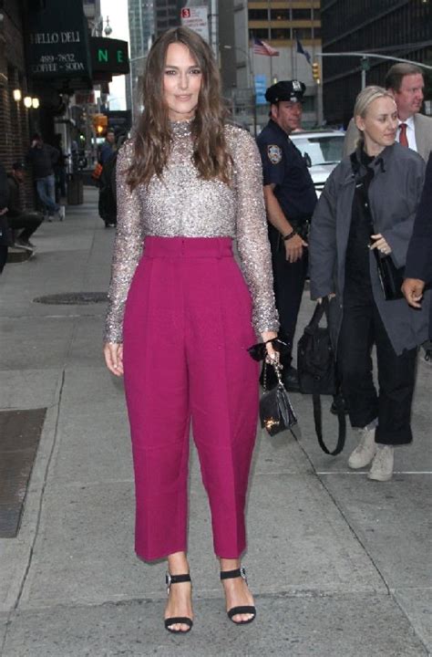 کیرا نایتلی، بازیگر محبوب چگونه لباس می‌پوشد؟