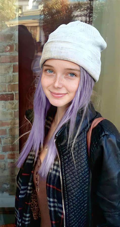 Lisa Is On Her Way To Café La Leche ️🙂 Come On Over For A Quick Chat