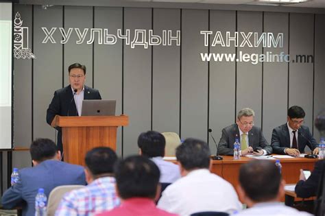 Үндсэн хуульд нэмэлт өөрчлөлт оруулах тухай хуулийн төсөлтэй холбогдуулан хэлэлцүүлэг хийлээ