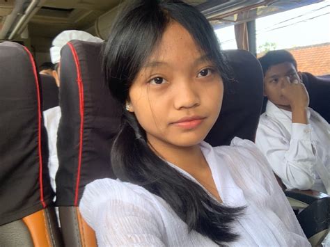 Pradnya Medium