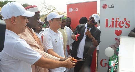 Lg Electronics Donates Solar Powered Borehole To Abuja Community Tech Business Economy