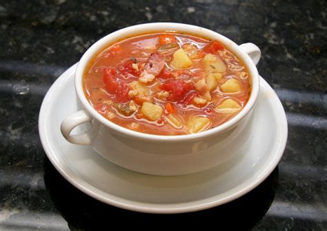 Slow Cooker Manhattan Style Clam Chowder Recipe