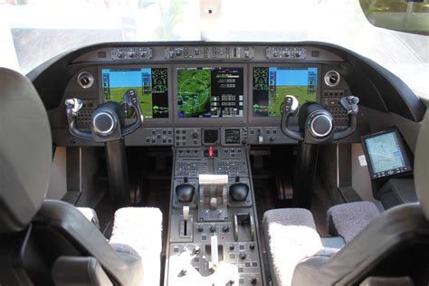 Lear Jet Cockpit Hd วอลล์เปเปอร์เดสก์ทอป จอกว้าง ความคมชัดสูง เต็มหน้าจอ