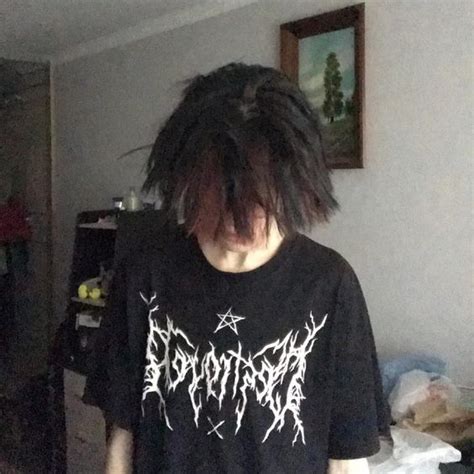 Пин от пользователя Tara Nazhadi на доске Aesthetic Grunge Прически