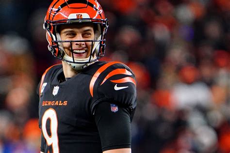 First Look At Joe Burrow Jamarr Chase And More Bengals In Their Super Bowl Jerseys Joe