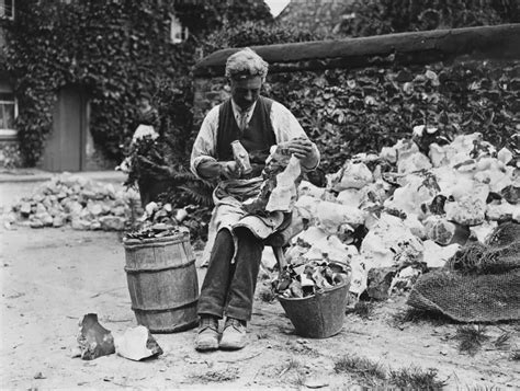 What Neanderthal Bones Reveal About Their Sex Lives SAPIENS