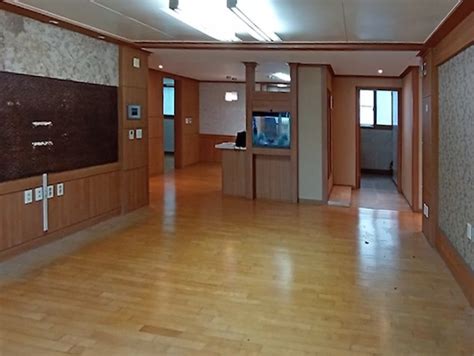 오래된 구형 아파트 체리 몰딩 인테리어 안없애고 살려 내는 복고풍 빈티지 인테리어 유행 네이버 블로그