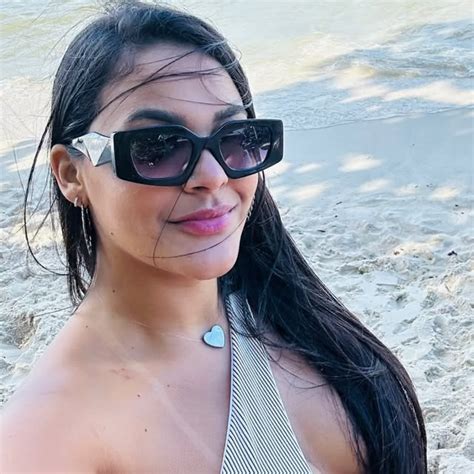 Lara F Lix Larafelix Threads Say More