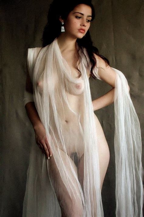 Who Is The Model 1517376 ›