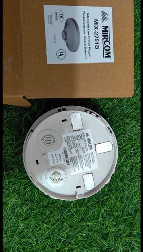 Photoelectric Mircom Smoke Detector For Industrial At 1850 Piece In New Delhi