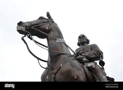 Statue Of Confederate Gen Nathan Bedford Forrest At Donna Hildebrant Blog