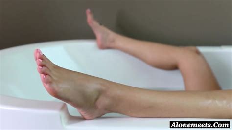 Vanessa Cage Wet Feet Sex With Her Mom Vanessa Cage Wet Feet Sex With Her Mom