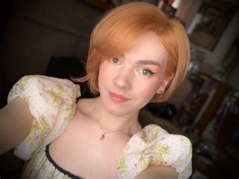 Heya Back With A New Hair Color Hows Everyone Doing C ️🧡 ️🧡 Rfemboy