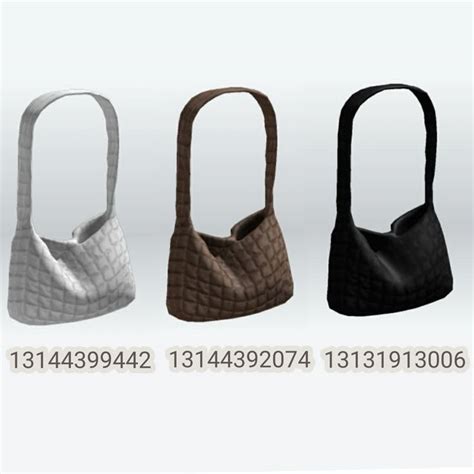 Pin By Jsxtlina🇩🇿🤨 On Code Berry Avenue Roblox Purse Codes Roblox