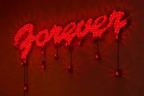 Gunoaie Umbre Si Sex Fa Cunostinta Cu Cei Mai Scandalosi Artisti Ai Momentului Tim Noble Si