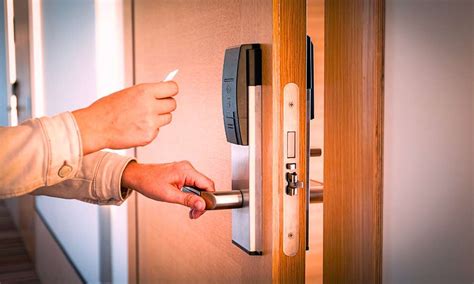 How To Unlock A Bedroom Door Without A Key House Pulp