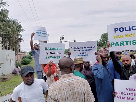 Photos Protesters Storm Force Headquarters Over Nasarawa Assembly