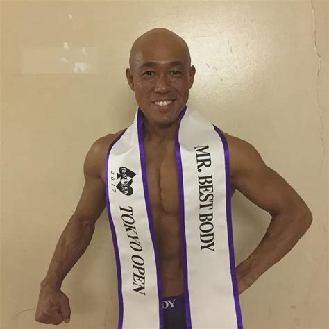 从夏东海到斯坦森，中年秃顶大叔离婚后发奋健身，网友：太励志了东方养生频道东方养生