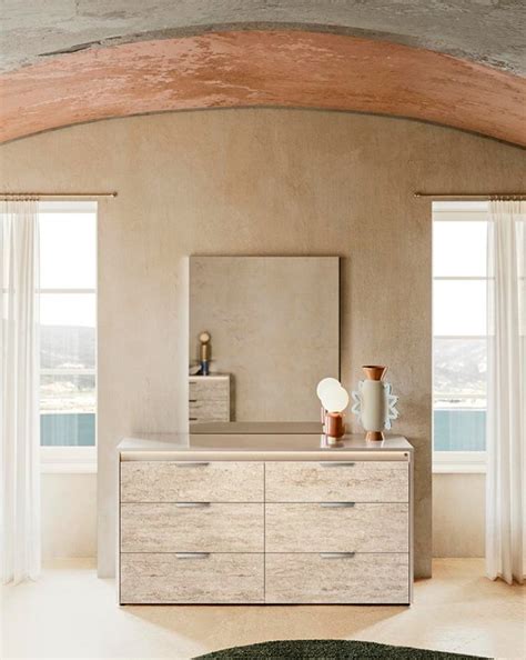 Tullia Mirror