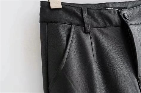 Осенние и зимние модели женские тонкие черные штаны из искусственной кожи модные прямые